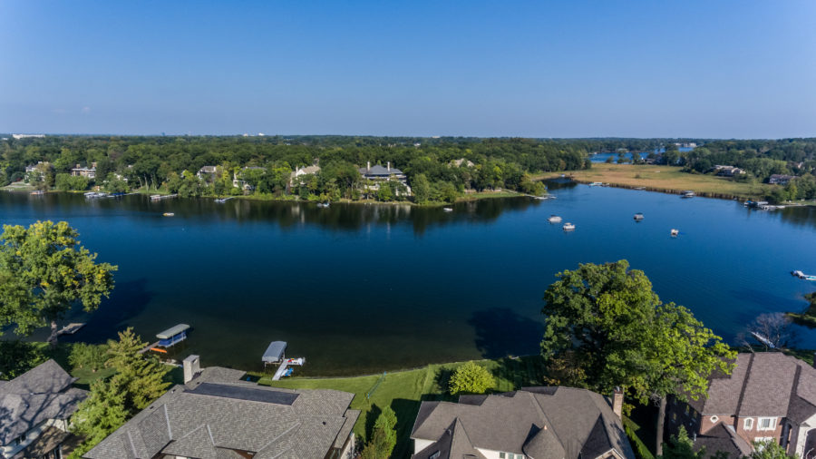Upper Long Lake homes in West Bloomfield - Detroit Michigan Real Estate